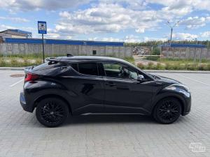 Черный Тойота C-HR 2021 в Вильнюс, объемом двигателя 1.80 л и пробегом 147 тыс. км за 19950 €, фото 18 на AUTOMOTO.COM.LV