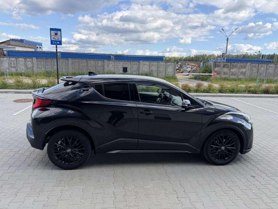 Melns Toyota C-HR 2021 Viļņa, ar dzinēja tilpumu 1.80 L un nobraukumu 147 tūkst. km par 19950 €, foto 18 vietnē AUTOMOTO.COM.LV