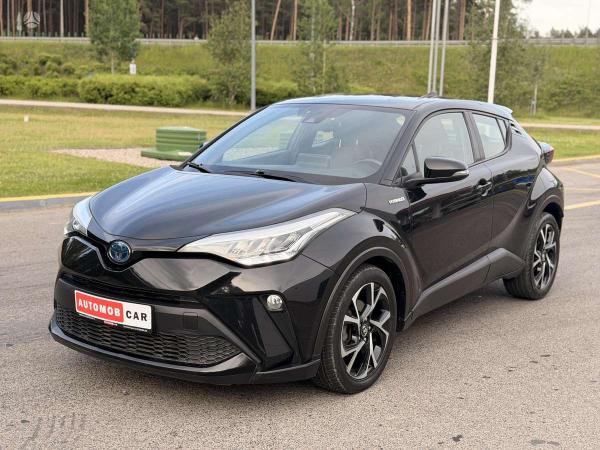 Black Toyota C-HR 2021 in Vilnius, with an engine capacity of 1.80 L and mileage of 168 thousand km for 18850 €, photo 1 on AUTOMOTO.COM.LV