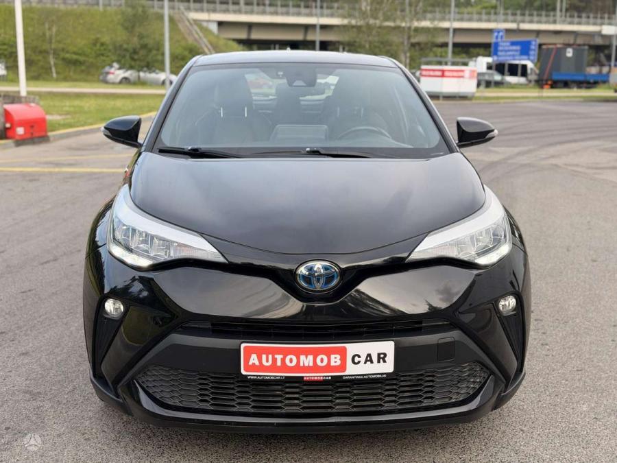 Черный Тойота C-HR 2021 в Вильнюс, объемом двигателя 1.80 л и пробегом 168 тыс. км за 18850 €, фото 4 на AUTOMOTO.COM.LV
