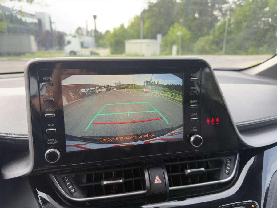 Черный Тойота C-HR 2021 в Вильнюс, объемом двигателя 1.80 л и пробегом 168 тыс. км за 18850 €, фото 26 на AUTOMOTO.COM.LV
