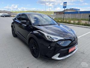 Melns Toyota C-HR 2021 Viļņa, ar dzinēja tilpumu 1.80 L un nobraukumu 147 tūkst. km par 19950 €, foto  vietnē AUTOMOTO.COM.LV