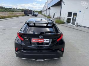 Black Toyota C-HR 2021 in Vilnius, with an engine capacity of 1.80 L and mileage of 147 thousand km for 19950 €, photo 14 on AUTOMOTO.COM.LV