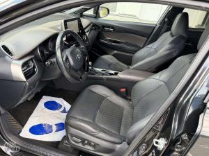 Black Toyota C-HR 2021 in Vilnius, with an engine capacity of 1.80 L and mileage of 147 thousand km for 19950 €, photo 34 on AUTOMOTO.COM.LV