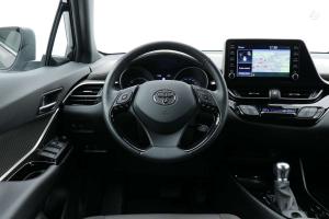 Black Toyota C-HR 2021 in Vilnius, with an engine capacity of 1.80 L and mileage of 93 thousand km for 24900 €, photo 9 on AUTOMOTO.COM.LV