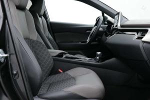 Black Toyota C-HR 2021 in Vilnius, with an engine capacity of 1.80 L and mileage of 93 thousand km for 24900 €, photo 10 on AUTOMOTO.COM.LV