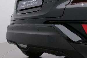 Black Toyota C-HR 2021 in Vilnius, with an engine capacity of 1.80 L and mileage of 93 thousand km for 24900 €, photo 22 on AUTOMOTO.COM.LV