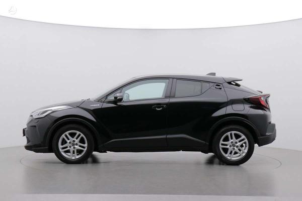 Черный Тойота C-HR 2021 в Вильнюс, объемом двигателя 1.80 л и пробегом 70 тыс. км за 23900 €, фото 4 на AUTOMOTO.COM.LV