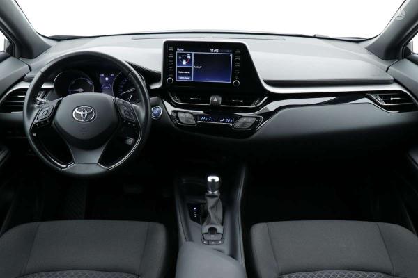 Черный Тойота C-HR 2021 в Вильнюс, объемом двигателя 1.80 л и пробегом 70 тыс. км за 23900 €, фото 7 на AUTOMOTO.COM.LV