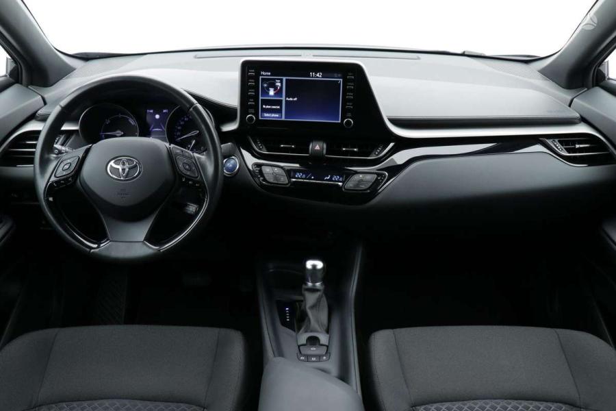 Черный Тойота C-HR 2021 в Вильнюс, объемом двигателя 1.80 л и пробегом 70 тыс. км за 23900 €, фото 8 на AUTOMOTO.COM.LV