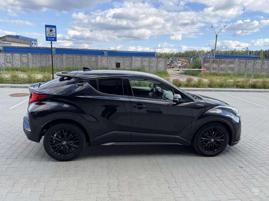 Черный Тойота C-HR 2021 в Вильнюс, объемом двигателя 1.80 л и пробегом 147 тыс. км за 19950 €, фото 15 на AUTOMOTO.COM.LV