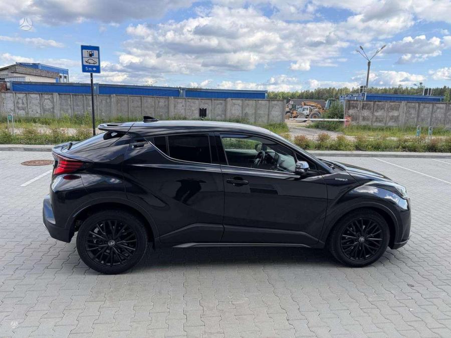 Черный Тойота C-HR 2021 в Вильнюс, объемом двигателя 1.80 л и пробегом 147 тыс. км за 19950 €, фото 16 на AUTOMOTO.COM.LV