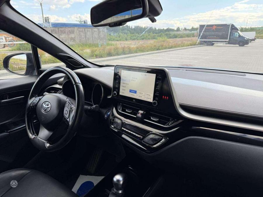 Черный Тойота C-HR 2021 в Вильнюс, объемом двигателя 1.80 л и пробегом 147 тыс. км за 19950 €, фото 25 на AUTOMOTO.COM.LV
