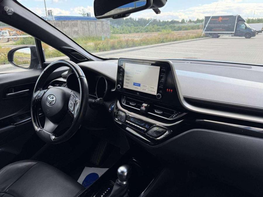 Черный Тойота C-HR 2021 в Вильнюс, объемом двигателя 1.80 л и пробегом 147 тыс. км за 19950 €, фото 26 на AUTOMOTO.COM.LV