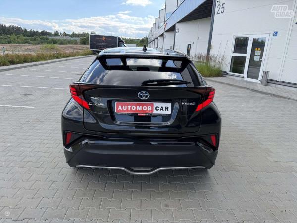Melns Toyota C-HR 2021 Viļņa, ar dzinēja tilpumu 1.80 L un nobraukumu 147 tūkst. km par 19950 €, foto 9 vietnē AUTOMOTO.COM.LV
