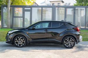 Melns Toyota C-HR 2021 Viļņa, ar dzinēja tilpumu 1.99 L un nobraukumu 127 tūkst. km par 19900 €, foto 9 vietnē AUTOMOTO.COM.LV