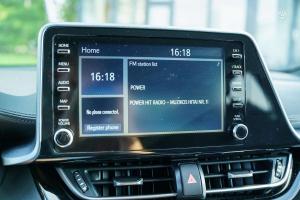 Melns Toyota C-HR 2021 Viļņa, ar dzinēja tilpumu 1.99 L un nobraukumu 127 tūkst. km par 19900 €, foto 33 vietnē AUTOMOTO.COM.LV