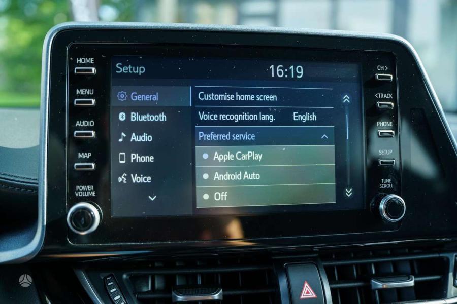 Melns Toyota C-HR 2021 Viļņa, ar dzinēja tilpumu 1.99 L un nobraukumu 127 tūkst. km par 19900 €, foto 35 vietnē AUTOMOTO.COM.LV