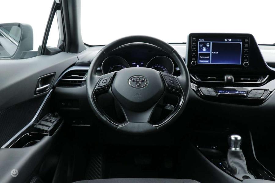 Черный Тойота C-HR 2021 в Вильнюс, объемом двигателя 1.80 л и пробегом 55 тыс. км за 23900 €, фото 9 на AUTOMOTO.COM.LV