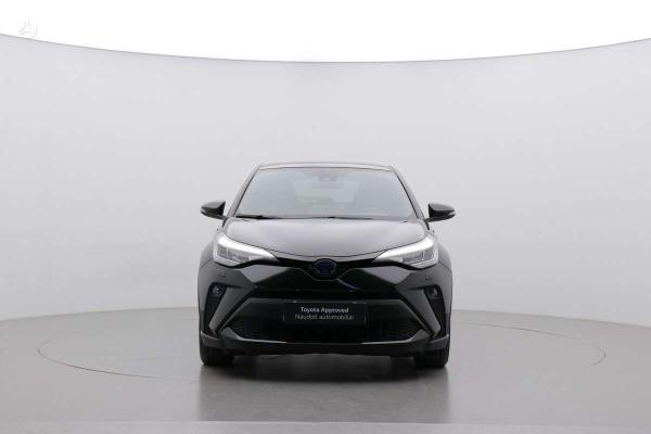 Черный Тойота C-HR 2021 в Вильнюс, объемом двигателя 1.80 л и пробегом 90 тыс. км за 23900 €, фото 6 на AUTOMOTO.COM.LV