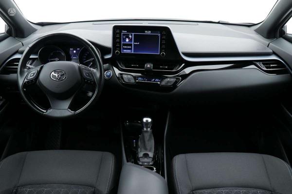 Черный Тойота C-HR 2021 в Вильнюс, объемом двигателя 1.80 л и пробегом 90 тыс. км за 23900 €, фото 7 на AUTOMOTO.COM.LV