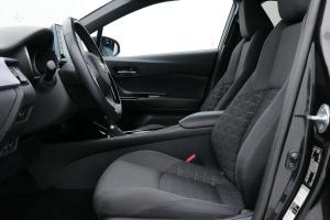 Melns Toyota C-HR 2021 Viļņa, ar dzinēja tilpumu 1.80 L un nobraukumu 90 tūkst. km par 23900 €, foto 13 vietnē AUTOMOTO.COM.LV