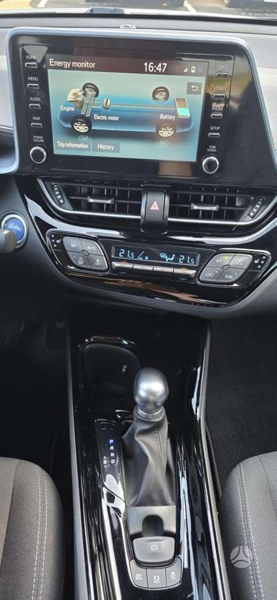 Melns Toyota C-HR 2021 Viļņa, ar dzinēja tilpumu 1.99 L un nobraukumu 94 tūkst. km par 23980 €, foto 18 vietnē AUTOMOTO.COM.LV