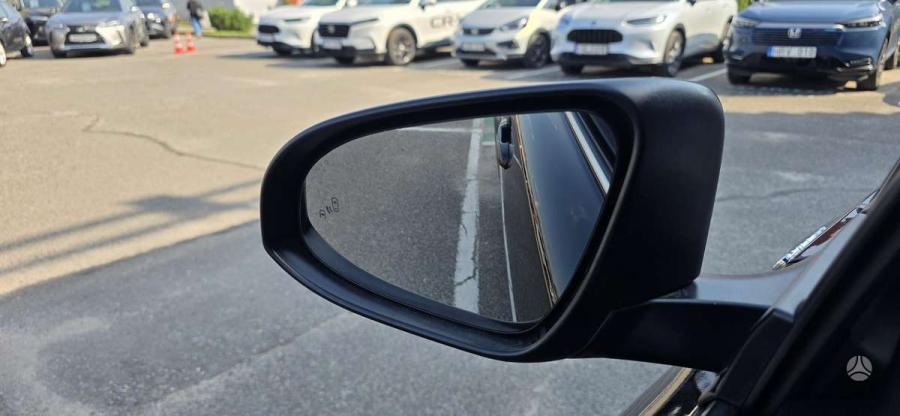 Melns Toyota C-HR 2021 Viļņa, ar dzinēja tilpumu 1.99 L un nobraukumu 94 tūkst. km par 23980 €, foto 29 vietnē AUTOMOTO.COM.LV