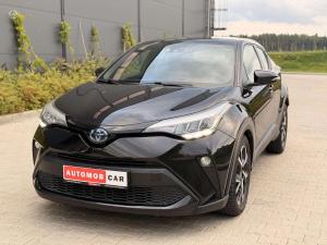 Black Toyota C-HR 2021 in Vilnius, with an engine capacity of 1.80 L and mileage of 136 thousand km for 18950 €, photo  on AUTOMOTO.COM.LV