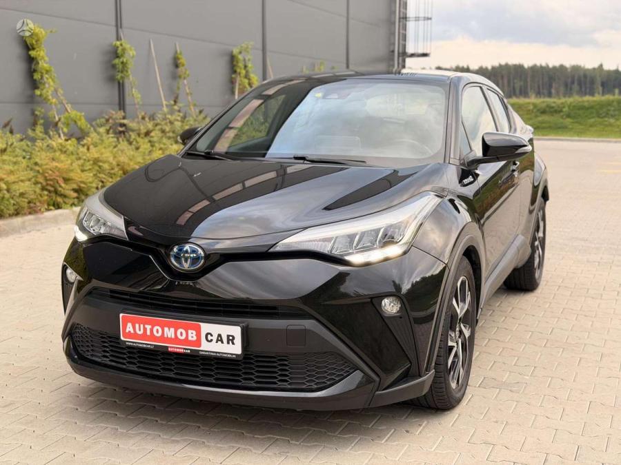 Черный Тойота C-HR 2021 в Вильнюс, объемом двигателя 1.80 л и пробегом 136 тыс. км за 18950 €, фото 1 на AUTOMOTO.COM.LV