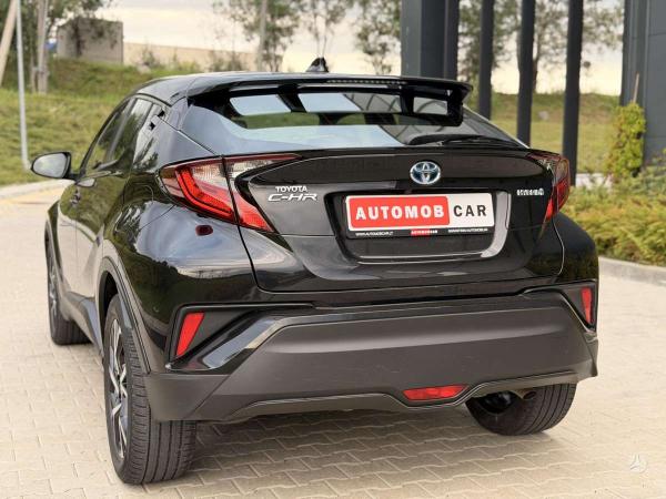 Melns Toyota C-HR 2021 Viļņa, ar dzinēja tilpumu 1.80 L un nobraukumu 136 tūkst. km par 18950 €, foto 8 vietnē AUTOMOTO.COM.LV