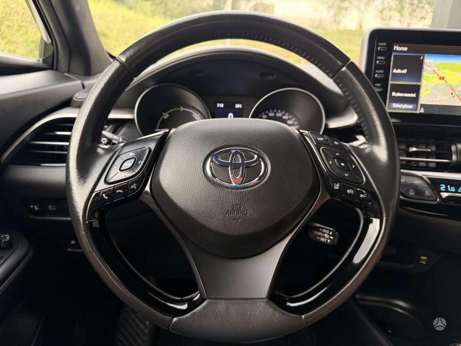 Черный Тойота C-HR 2021 в Вильнюс, объемом двигателя 1.80 л и пробегом 136 тыс. км за 18950 €, фото 24 на AUTOMOTO.COM.LV