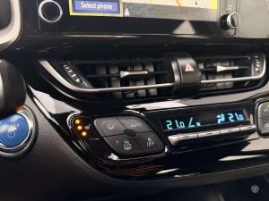 Черный Тойота C-HR 2021 в Вильнюс, объемом двигателя 1.80 л и пробегом 136 тыс. км за 18950 €, фото 27 на AUTOMOTO.COM.LV