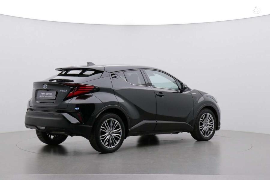 Черный Тойота C-HR 2021 в Вильнюс, объемом двигателя 1.80 л и пробегом 82 тыс. км за 24900 €, фото 4 на AUTOMOTO.COM.LV