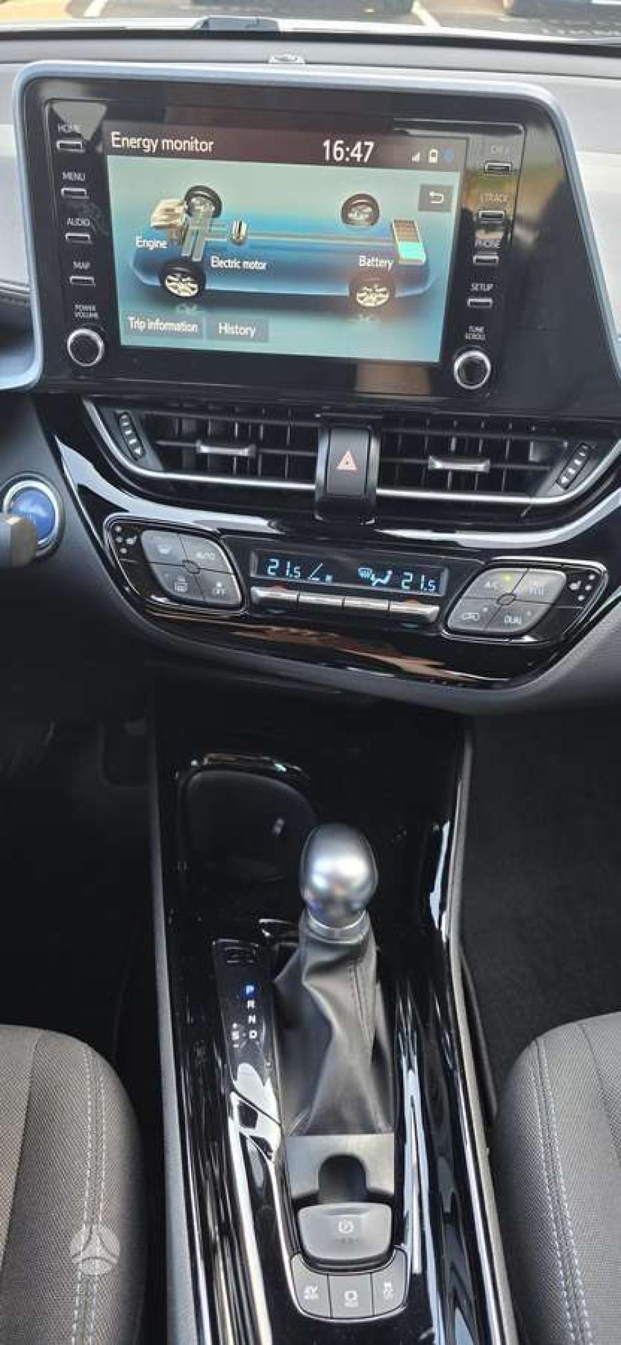 Melns Toyota C-HR 2021 Viļņa, ar dzinēja tilpumu 1.99 L un nobraukumu 94 tūkst. km par 23600 €, foto 15 vietnē AUTOMOTO.COM.LV