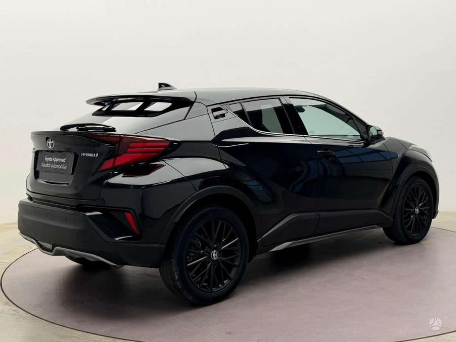 Melns Toyota C-HR 2021 Panevēža, ar dzinēja tilpumu 1.80 L un nobraukumu 58 tūkst. km par 22690 €, foto 9 vietnē AUTOMOTO.COM.LV