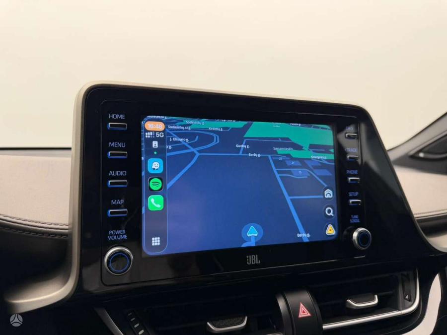 Melns Toyota C-HR 2021 Panevēža, ar dzinēja tilpumu 1.80 L un nobraukumu 58 tūkst. km par 22690 €, foto 30 vietnē AUTOMOTO.COM.LV