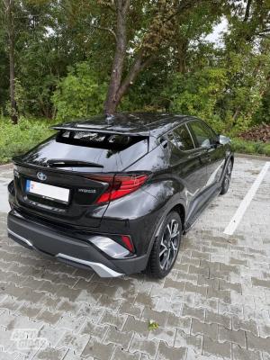 Melns Toyota C-HR 2021 Viļņa, ar dzinēja tilpumu 2.00 L un nobraukumu 150 tūkst. km par 18900 €, foto 6 vietnē AUTOMOTO.COM.LV