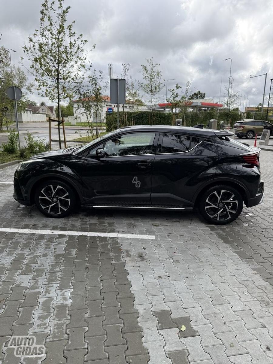 Melns Toyota C-HR 2021 Viļņa, ar dzinēja tilpumu 2.00 L un nobraukumu 150 tūkst. km par 18900 €, foto 9 vietnē AUTOMOTO.COM.LV