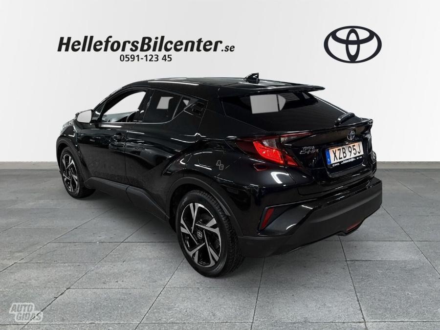 Melns Toyota C-HR 2022 Kauņa, ar dzinēja tilpumu 0.00 L un nobraukumu 45 tūkst. km par 28285 €, foto 2 vietnē AUTOMOTO.COM.LV