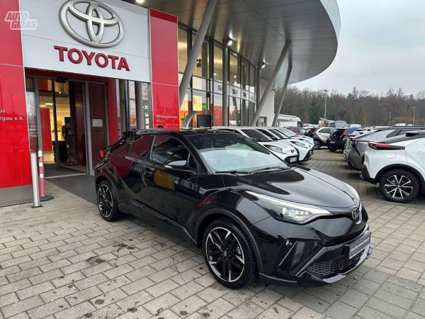 Black Toyota C-HR 2022 in Kaunas, with an engine capacity of 2.00 L and mileage of 63 thousand km for 30067 €, photo 4 on AUTOMOTO.COM.LV