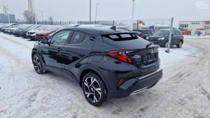 Melns Toyota C-HR 2022 Marijampole, ar dzinēja tilpumu 2.00 L un nobraukumu 60 tūkst. km par 21990 €, foto 10 vietnē AUTOMOTO.COM.LV