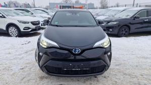 Black Toyota C-HR 2022 in Marijampole, with an engine capacity of 1.99 L and mileage of 60 thousand km for 21990 €, photo 3 on AUTOMOTO.COM.LV