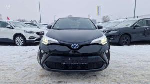 Black Toyota C-HR 2022 in Marijampole, with an engine capacity of 1.99 L and mileage of 60 thousand km for 21990 €, photo 4 on AUTOMOTO.COM.LV