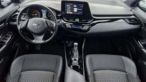 Black Toyota C-HR 2022 in Marijampole, with an engine capacity of 1.99 L and mileage of 60 thousand km for 21990 €, photo 15 on AUTOMOTO.COM.LV