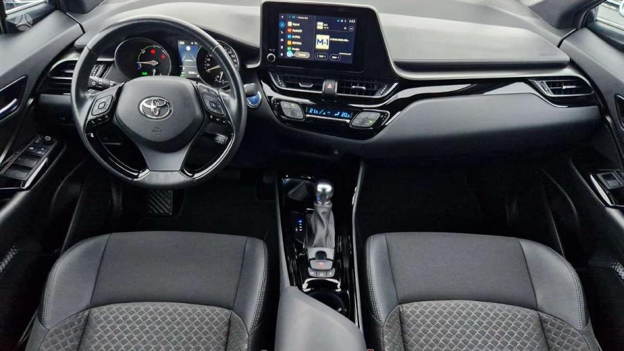 Black Toyota C-HR 2022 in Marijampole, with an engine capacity of 1.99 L and mileage of 60 thousand km for 21990 €, photo 15 on AUTOMOTO.COM.LV
