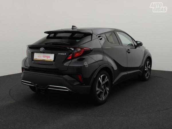 Black Toyota C-HR 2022 in Vilnius, with an engine capacity of 2.00 L and mileage of 148 thousand km for 20699 €, photo 8 on AUTOMOTO.COM.LV