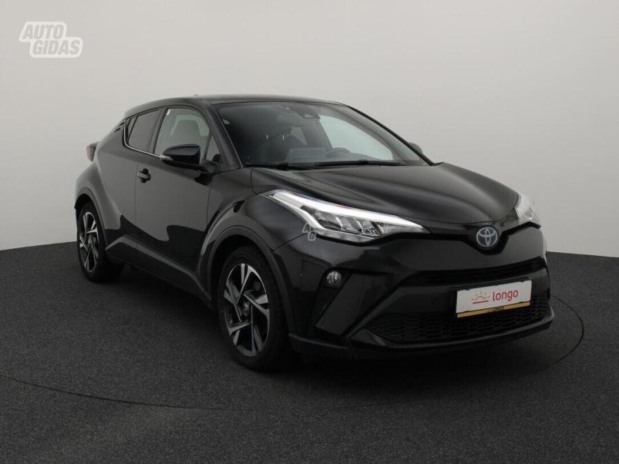 Black Toyota C-HR 2022 in Vilnius, with an engine capacity of 2.00 L and mileage of 148 thousand km for 20699 €, photo 10 on AUTOMOTO.COM.LV