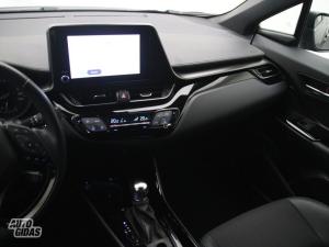Black Toyota C-HR 2022 in Vilnius, with an engine capacity of 2.00 L and mileage of 148 thousand km for 20699 €, photo 21 on AUTOMOTO.COM.LV