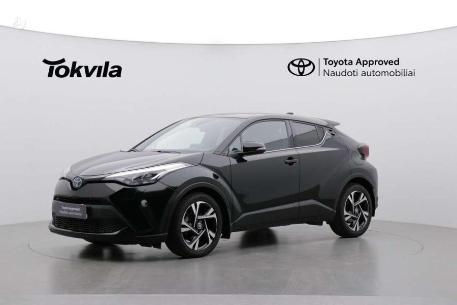 Black Toyota C-HR 2022 in Vilnius, with an engine capacity of 1.80 L and mileage of 49 thousand km for 22500 €, photo 1 on AUTOMOTO.COM.LV